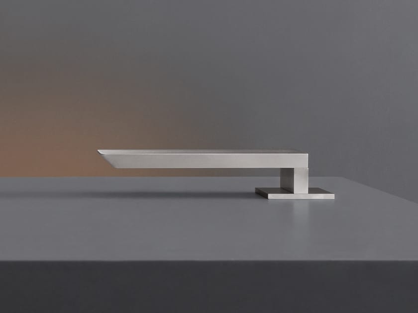 BAR 55 Caño de sobre encimera By Ceadesign | design Natalino Malasorti