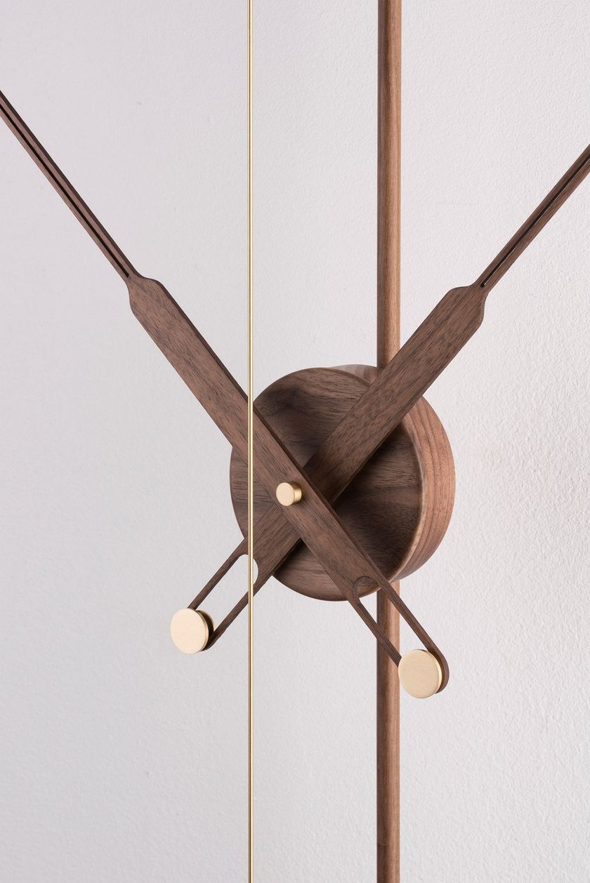 BARCELONA PREMIUM clock By nomon design Andrés Martínez