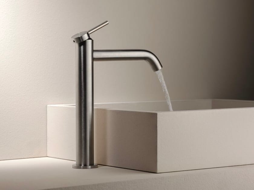 TIMELESS TL01/02 Mezclador de lavabo de sobre encimera de acero inoxidable con aireador By BEAMTECH