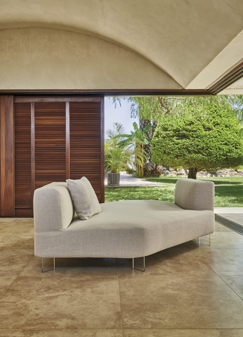 BELT AIR Sectional fabric garden sofa By Varaschin