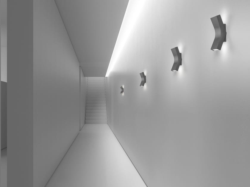 BEND LED aluminium wall light By LedsC4 | design Ramón Benedito