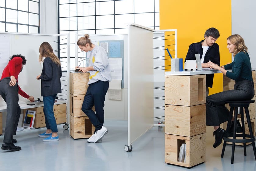 FRAME_S Painel divisor autoportante com rodízios By BENE