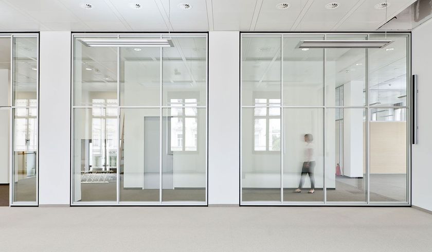 R-PLATFORM Mobile Trennwand By BENE | design Johannes Scherr
