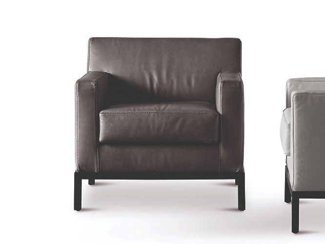 BERRY Poltrona imbottita in pelle By Meridiani