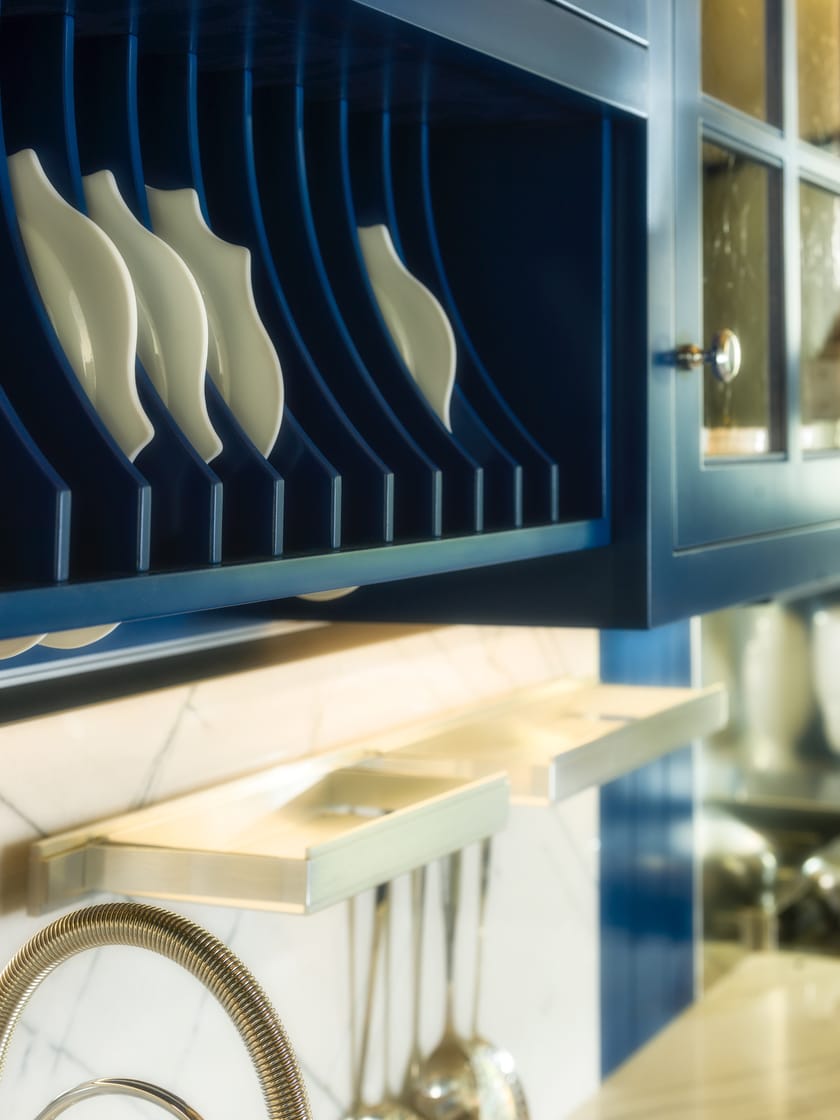 BETH kitchen English style By Martini Interiors design Roberto Conato