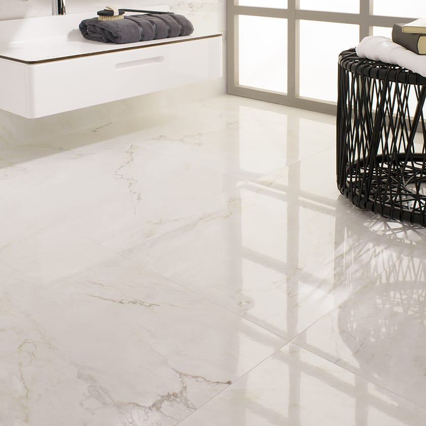 Wall/floor tiles with marble effect BIANCO CARRARA By Venis