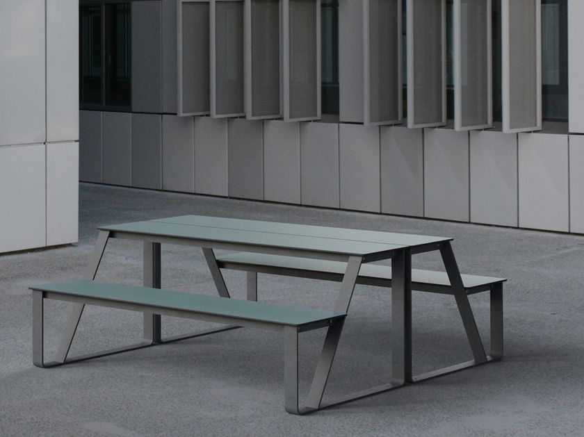 Tables For Public Areas | Street Furniture | Archiproducts
