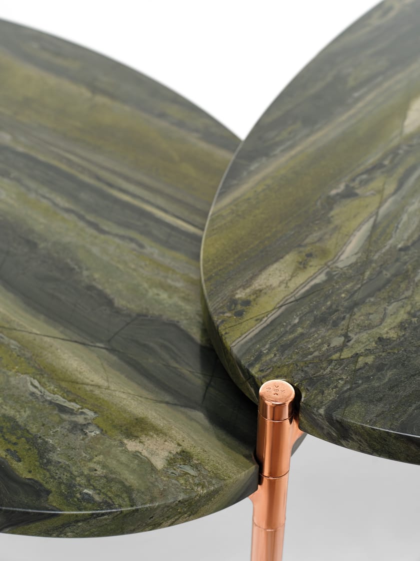 BIG SUR Table basse orientable en quartzite By EPÒNIMO | design Alberto ...