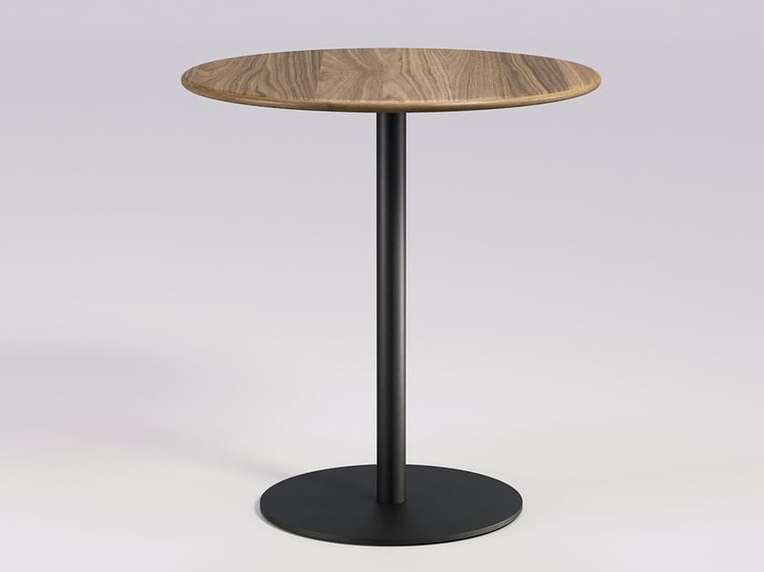 BISTRÔ | Table en noyer Table ronde en noyer By Wewood
