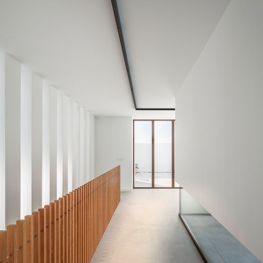 BLACK FOSTER MICRO CUSTOM SURFACE 5 linear lighting profile By ...