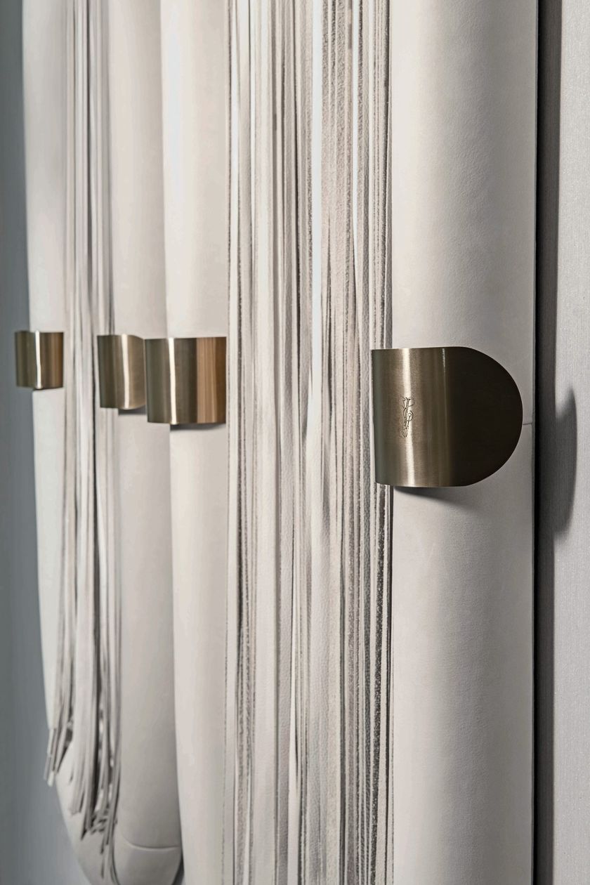 BLANCHE Mirror By Visionnaire | design Studiopepe