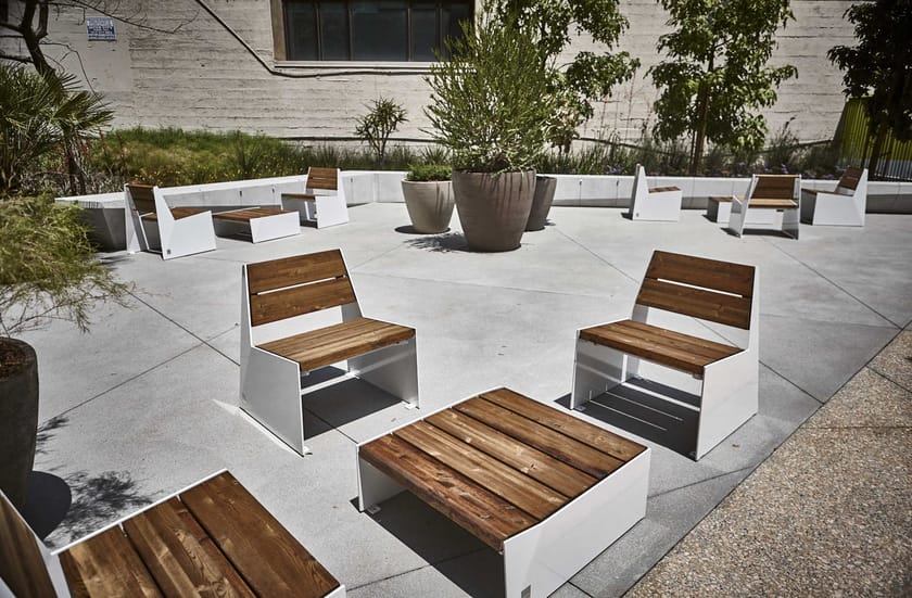 BLOC CHAIR | Outdoor chair By VESTRE