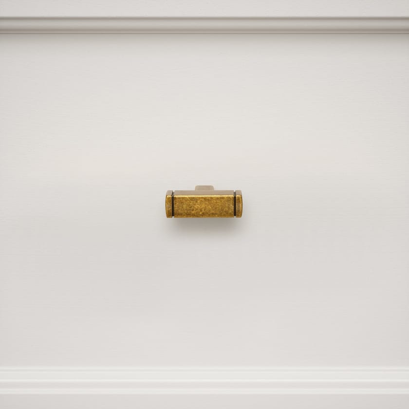 BLOOMSBURY Metal furniture knob By LUSSO