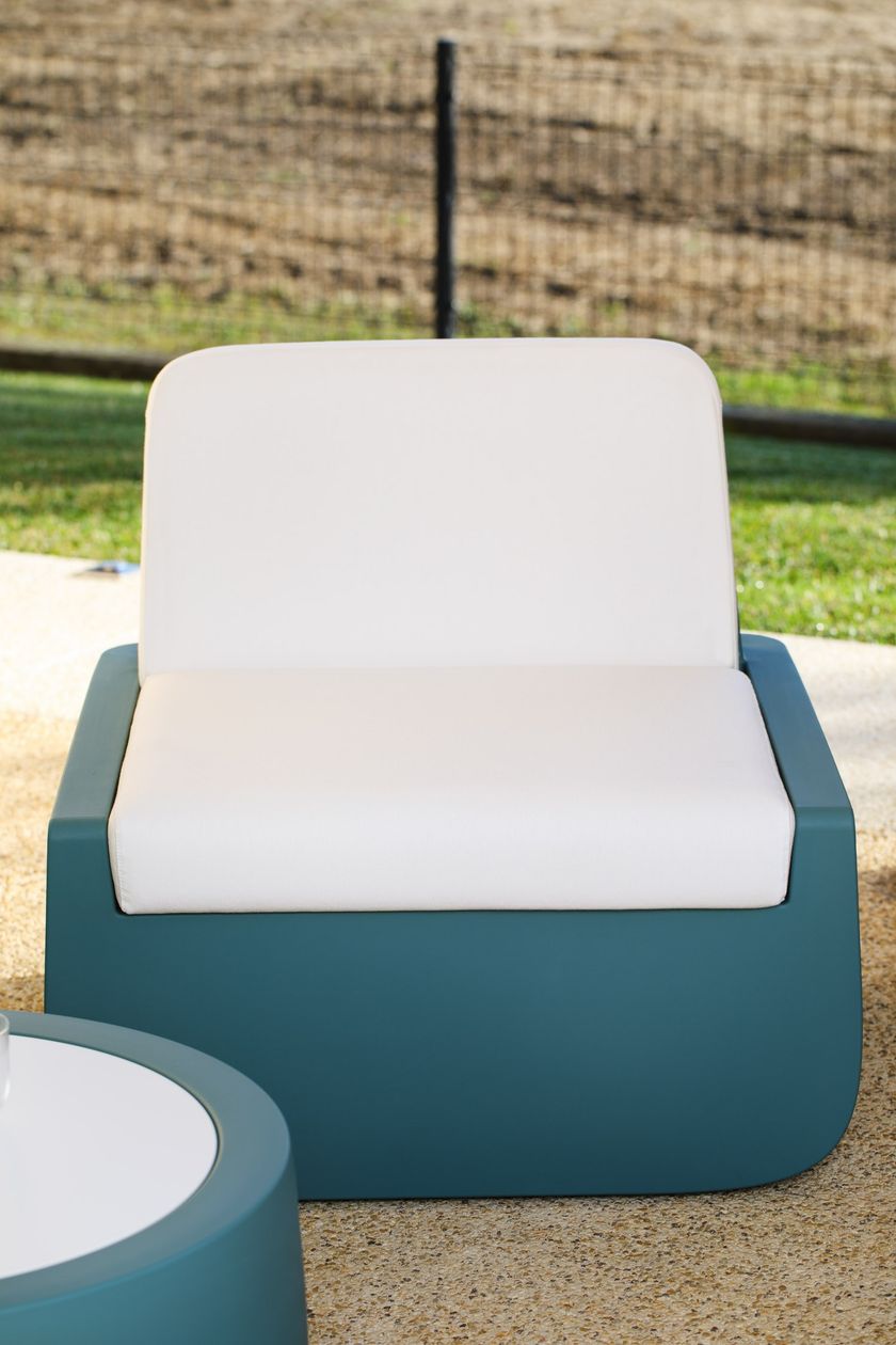 BOLD | Armchair Bold Collection By Plust design Giulio Iacchetti