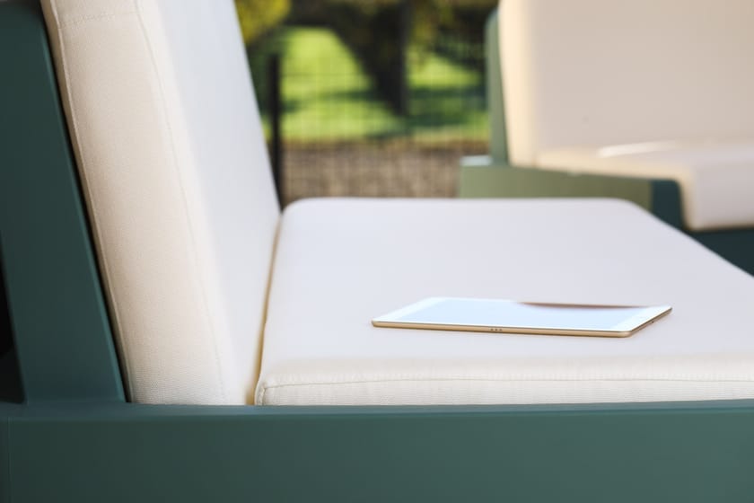 BOLD | Sofa Bold Collection By Plust design Giulio Iacchetti