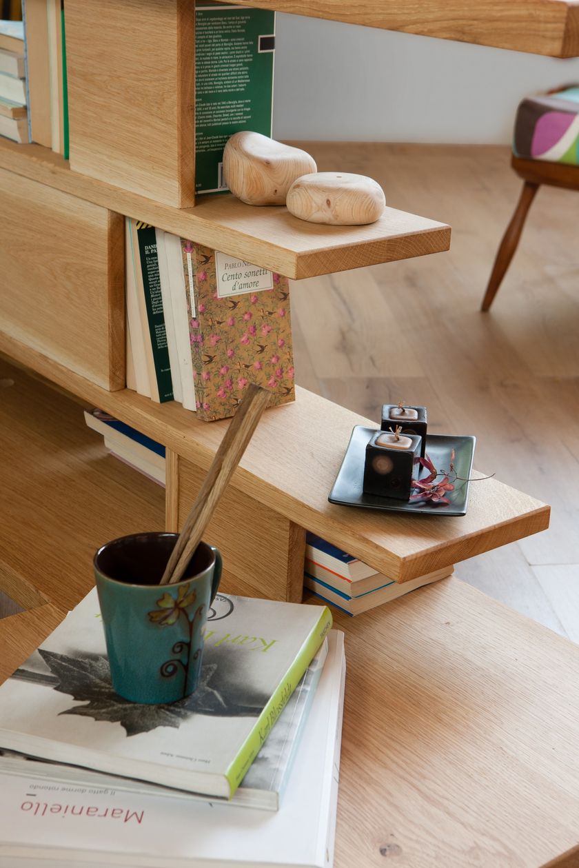 Freestanding double-sided oak bookcase with TV stand BOUQUIN By Xilolab