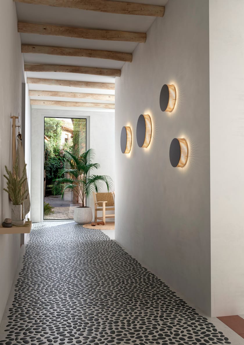 HELIOS A/02 Wall lamp By Bover