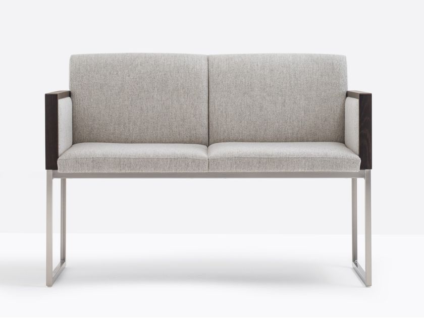 BOX 746 Small sofa By Pedrali