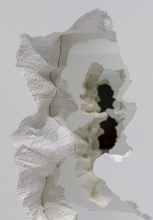 Framed mirror BROKEN MIRROR By Gufram design Snarkitecture