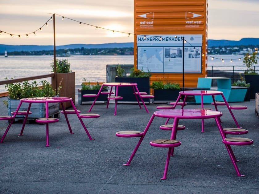 HPL Table for public areas with integrated seats BUZZ By VESTRE