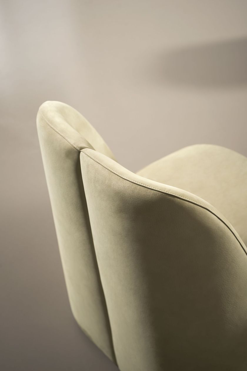 KEREN 休闲椅 By Baxter | design Christophe Delcourt