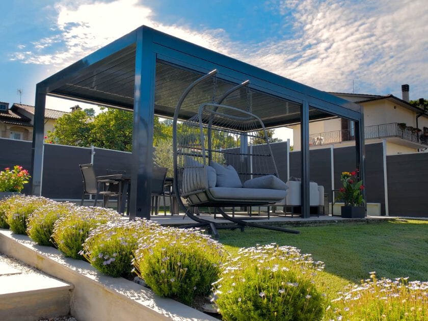 MICHELLE Freestanding aluminium pergola with adjustable louvers By Belle Pergole