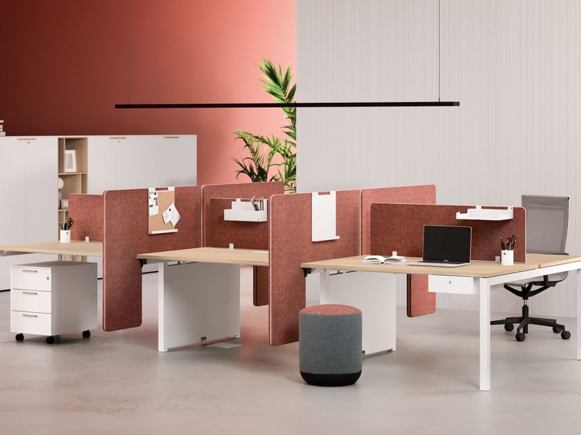 GATE Multiple office desk with desk screens By Bralco