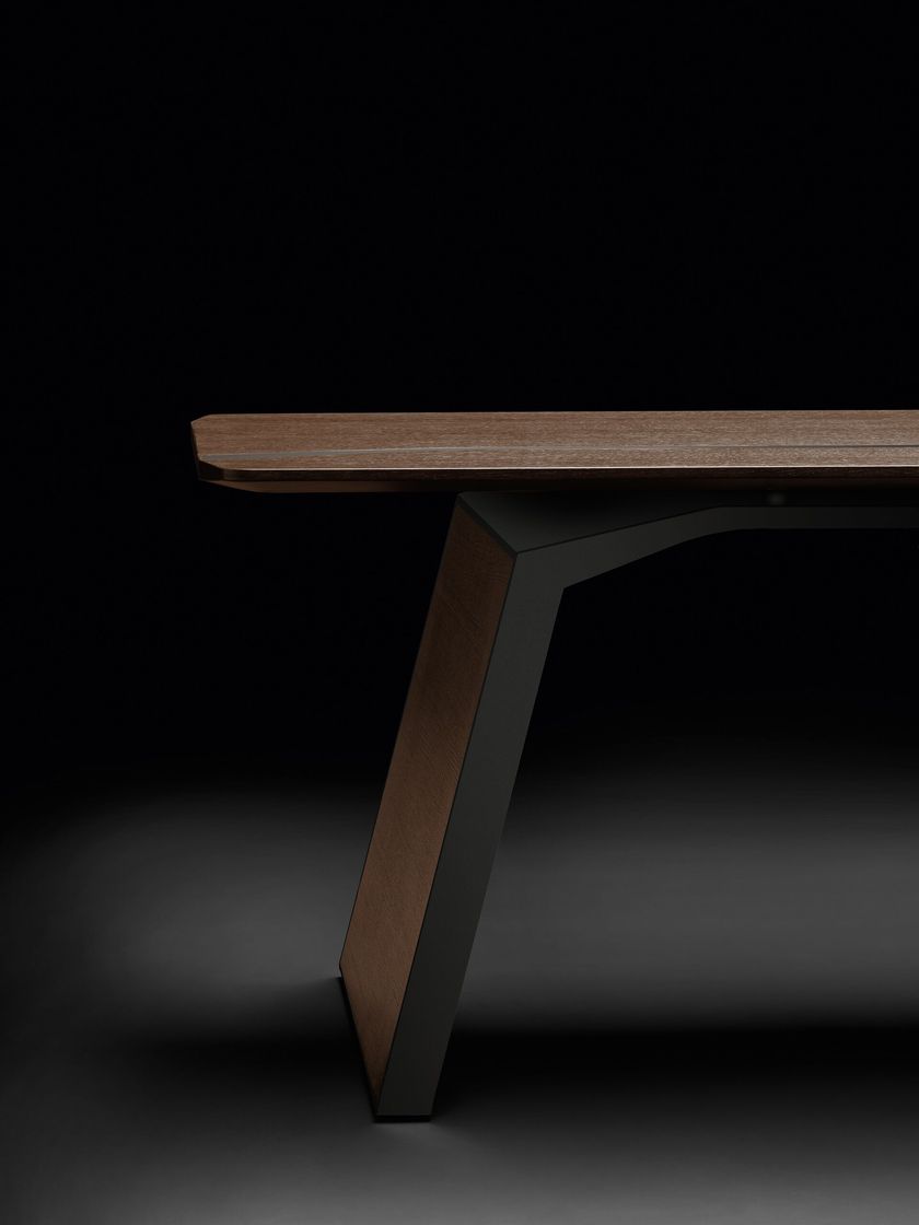 METAR Office desk with shelves with cable management By Bralco | design ...