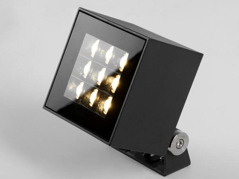 BLOKK Outdoor floodlight By Brumberg