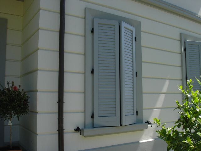 Double sloping Shutter By Bussi