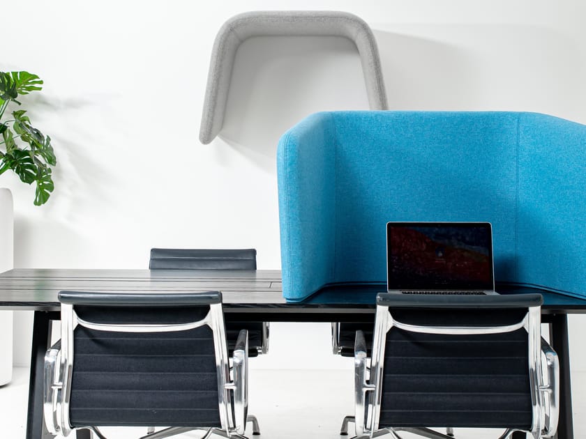 BuzziCocoon Office screen By BuzziSpace