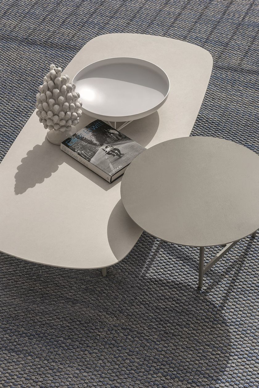 CALIPSO Round ceramic coffee table By Ethimo | design Ilaria Marelli