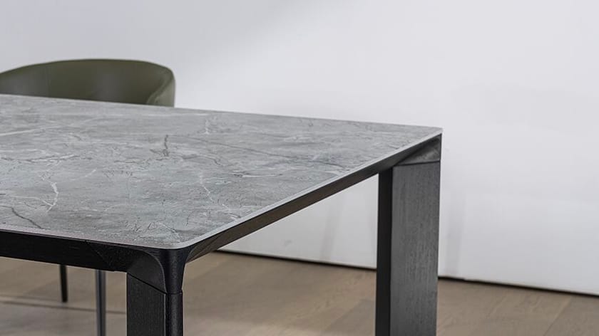 JOINT 桌子 By CAMERICH