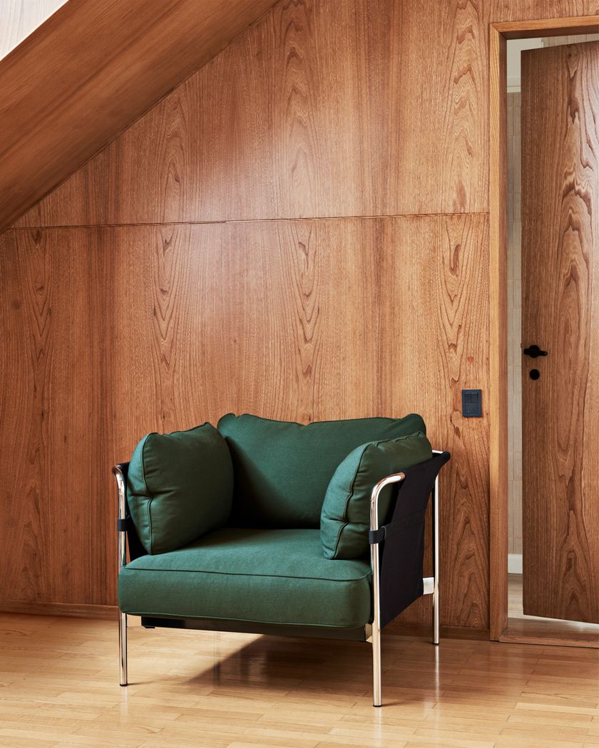 CAN Armchair with armrests By Hay | design Ronan & Erwan Bouroullec