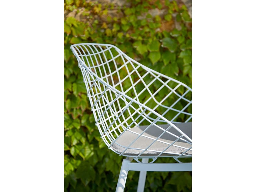 CANASTA | Chair with integrated cushion By MUSOLA design YONOH