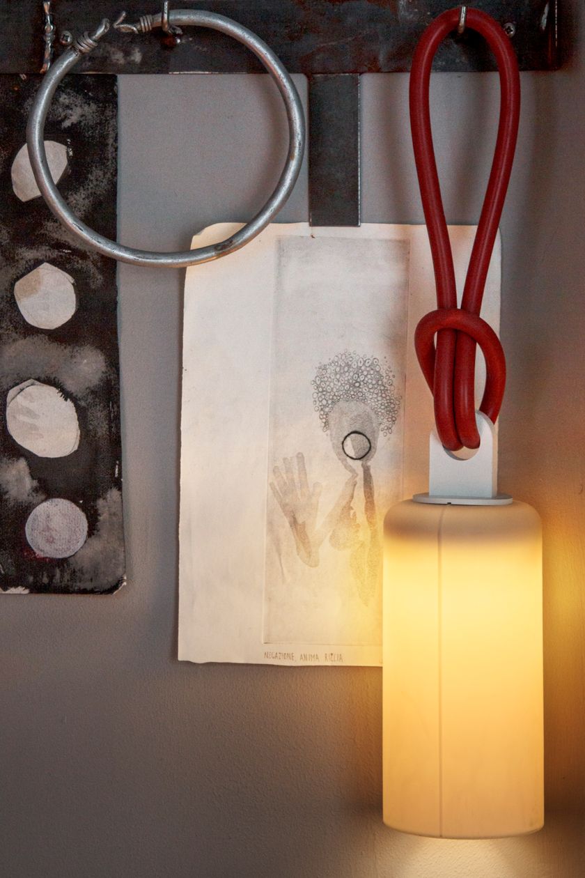 CANDLE 1 BATTERY Polycarbonate and Laprene battery lamp By In-es.artdesign