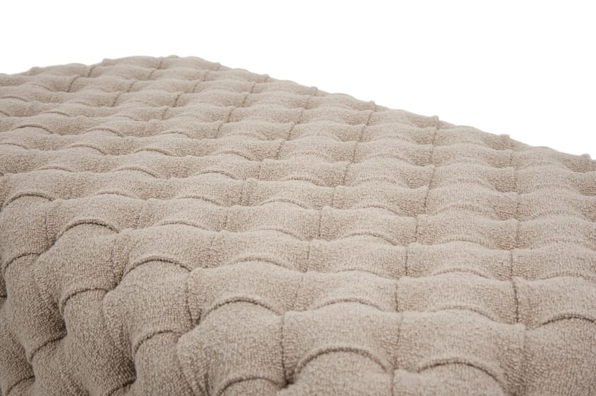 CAPITON CONTEMPORAIN Tufted upholstered square velour pouf By Crearte ...