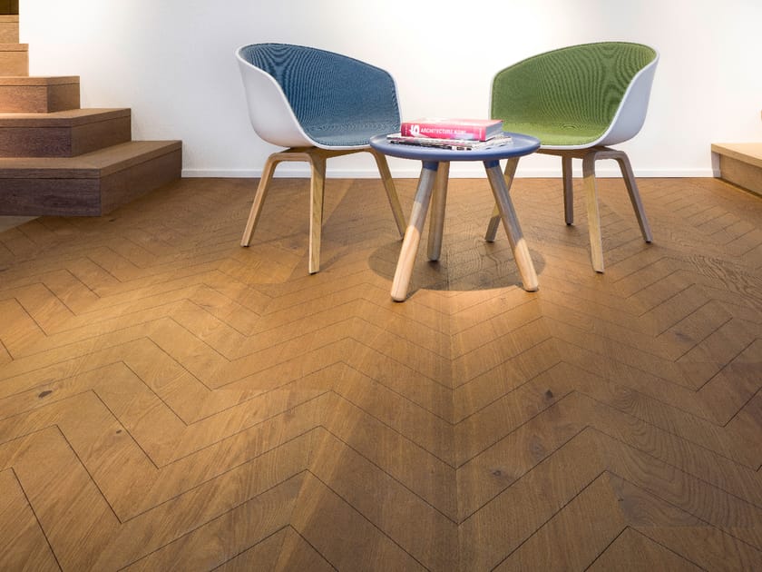 Pavimento in rovere CARVING CHEVRON I - VULC. MEDIO NATURALE By mafi