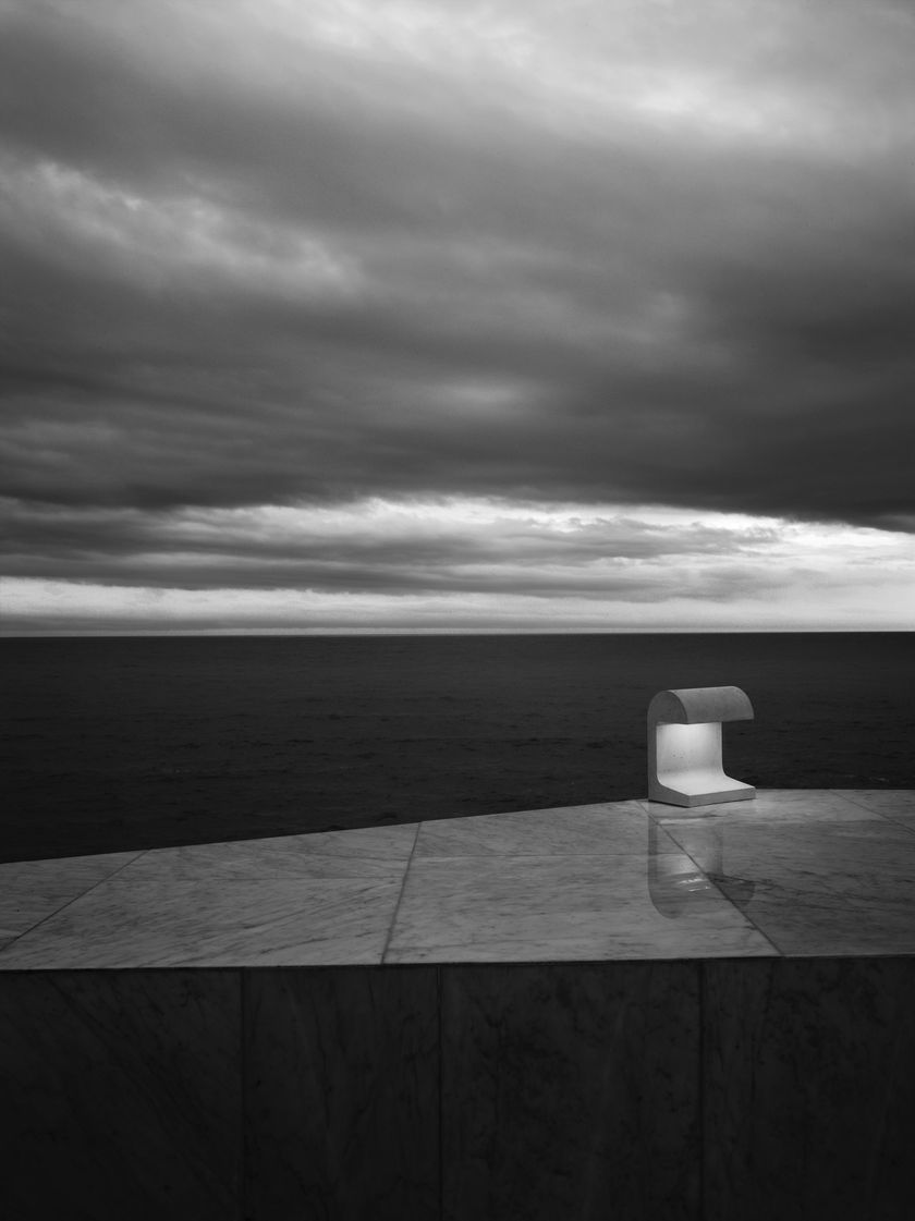 CASTING CONCRETE Bollard light By Flos | design Vincent Van Duysen