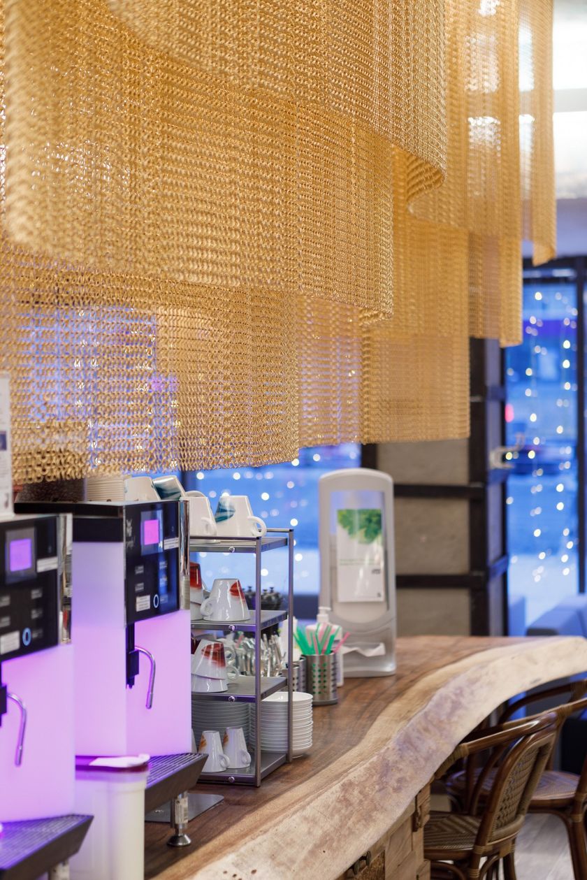 CEILING CHAIN VEILS Aluminium chain curtain By Kriskadecor | design ...