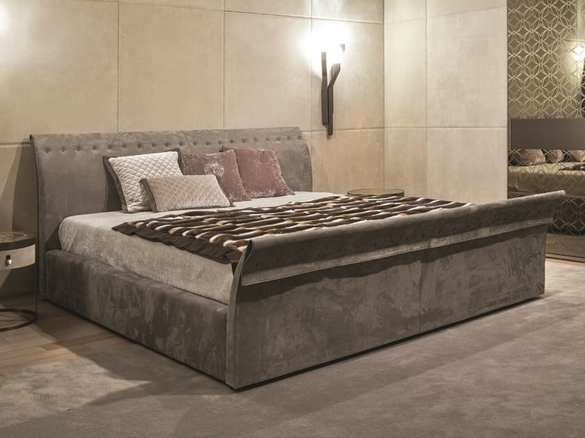 CHARME | Bed By Longhi design Giuseppe Viganò