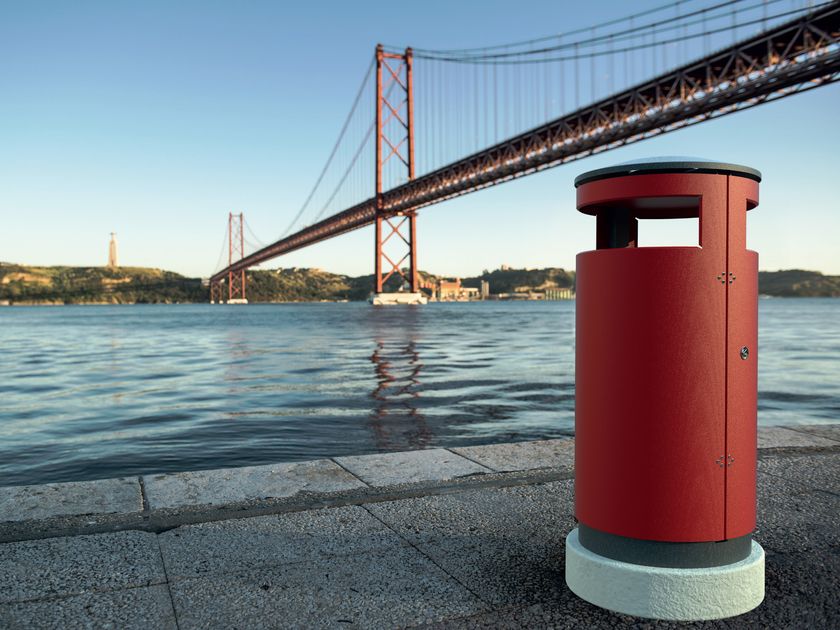 Galvanized plate litter bin with lid CHICAGO By Lazzari