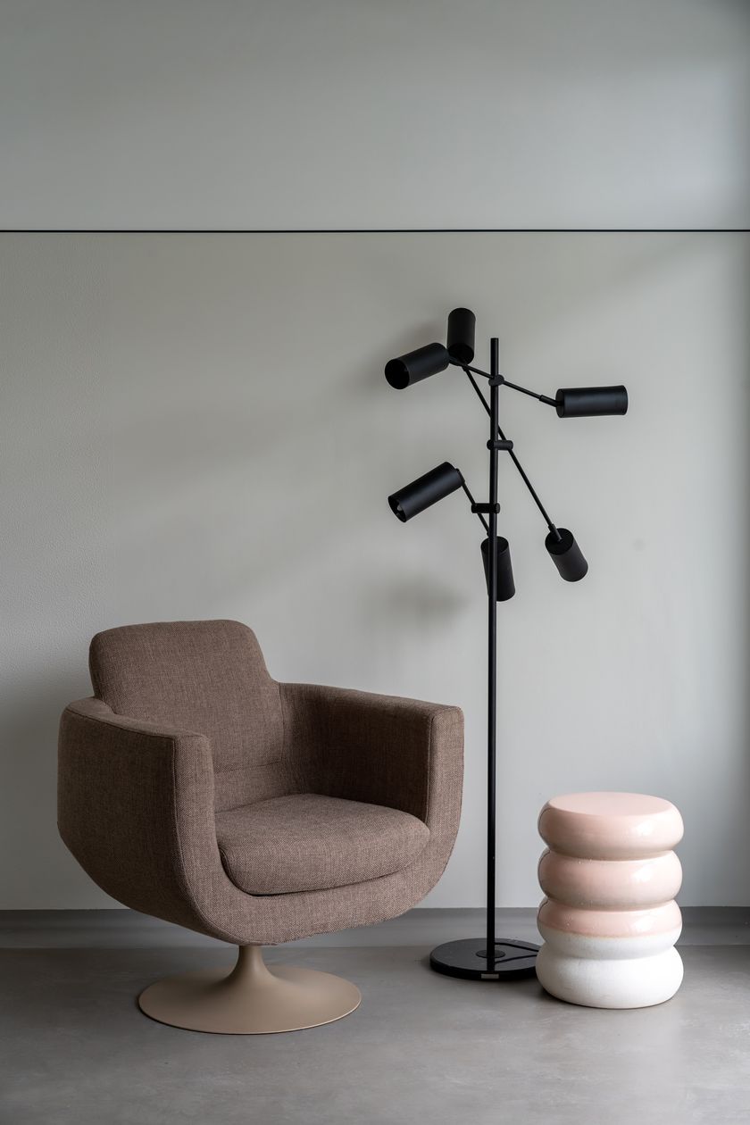 Low porcelain stoneware stool CHUBBY By Pols Potten
