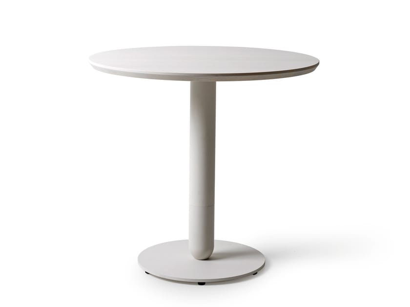 Very Wood Outdoor Furniture