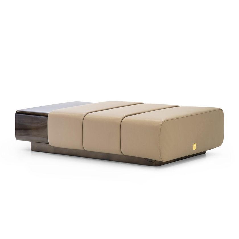 CIGAR Leather pouf / coffee table By Formitalia