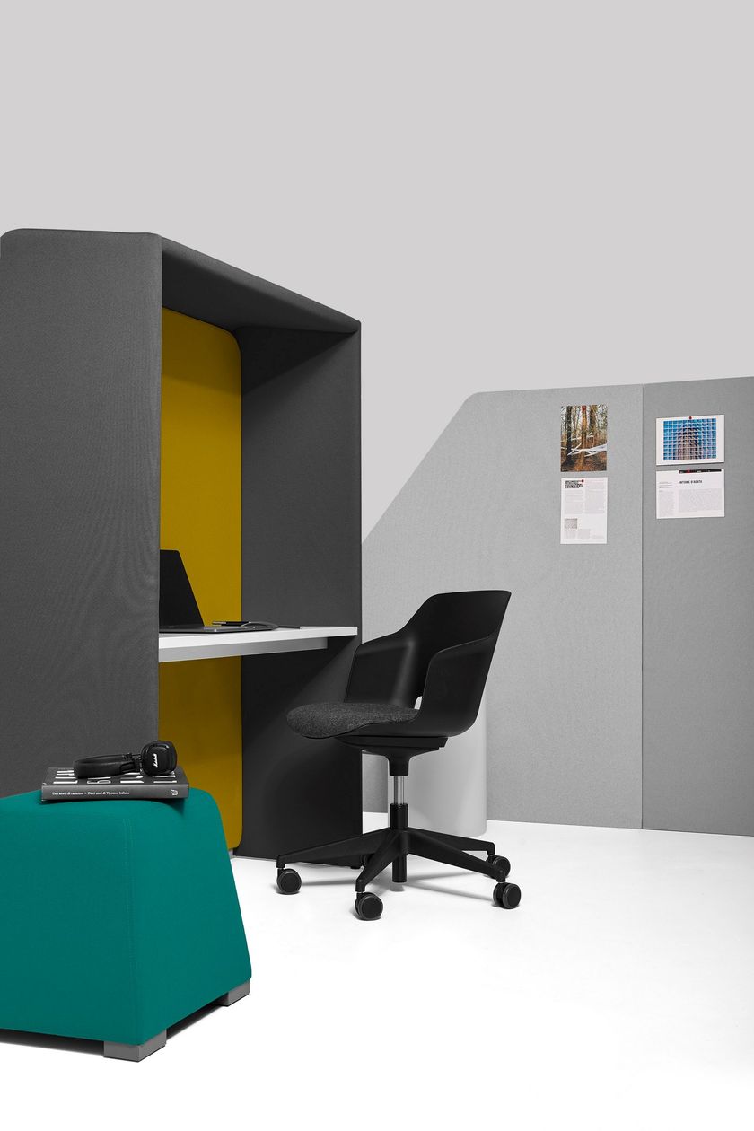 CIRCUIT ZOOM office booth By Diemme