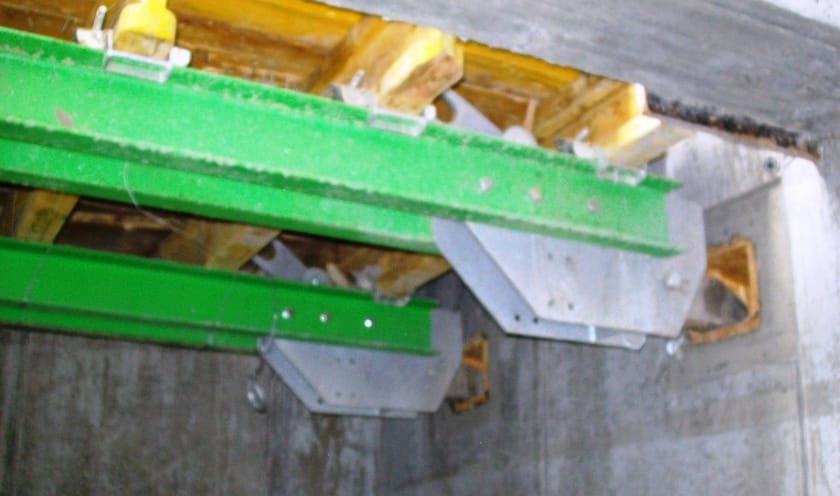 Tubular structure and scaffolding CLIMBING PLATFORMS By Faresin Formwork