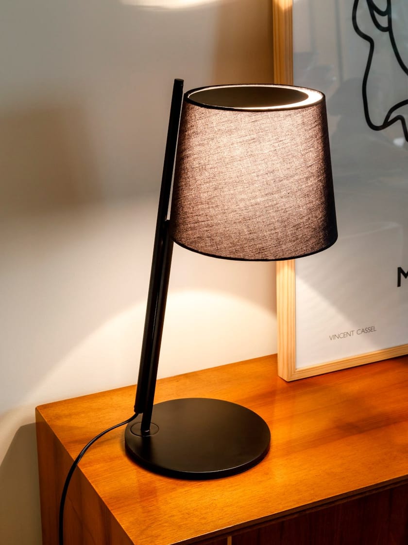 CLIP | Table lamp By LEDS C4 design Nahtrang design
