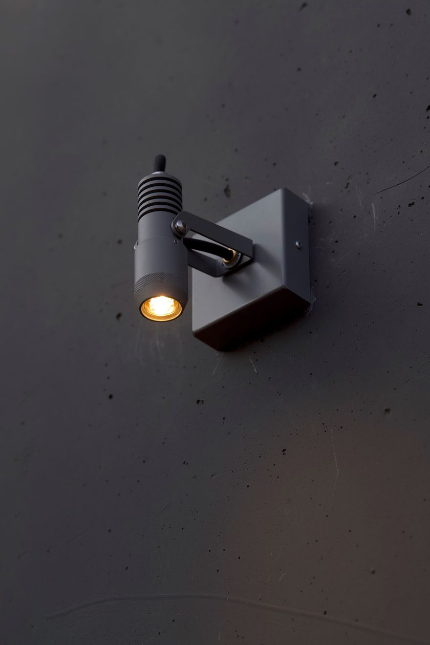 CLIVO Adjustable Outdoor spotlight By Linea Light Group