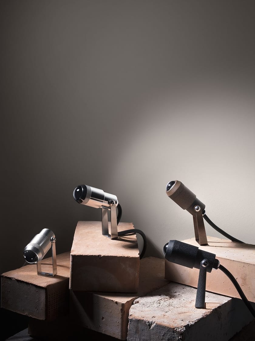 CLIVO Adjustable Outdoor spotlight By Linea Light Group